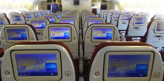 Boeing 777-300er Thai Airways — Übersicht, Sitzplan