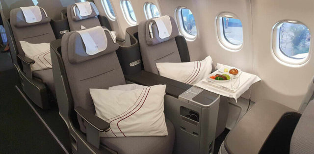 Airbus A330-300 Sitzplan - Flightradars24.de